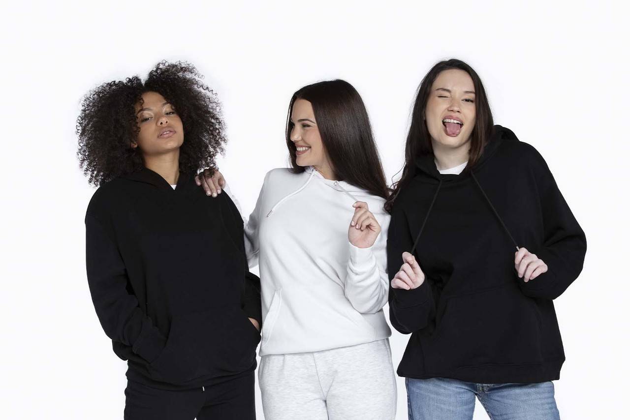 Inspire-se com 9 opções de looks estilosos com moletom!